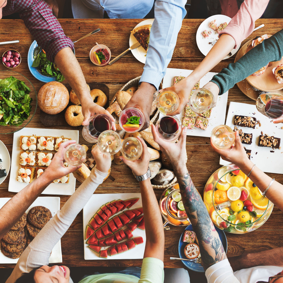 7 Tips For Healthy Eating Out At Restaurants | Dr. Danielle